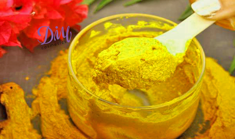 Homemade Turmeric Mask for Acne and Black Spot Treatment