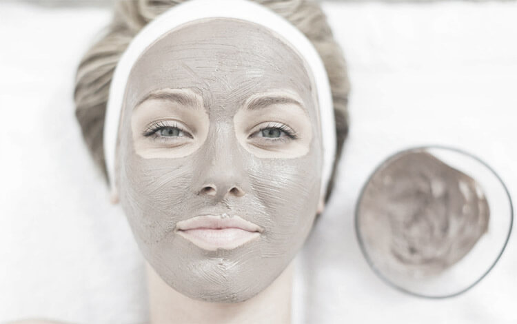Fight Against Acne and Aging with White Clay Mask | DIY Recipe